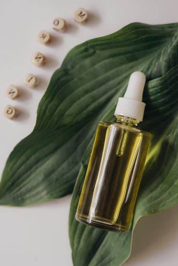 How To Use Aromatherapy Oils At Home | Deep Aromatherapy