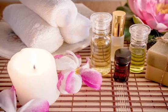 How To Make Aromatherapy Heat Wraps | Deep Aromatherapy